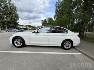 White BMW 318 2018 in Jurmala, with an engine capacity of 1.50 L and mileage of 171 thousand km for 12000 €, photo 4 on AUTOMOTO.COM.LV