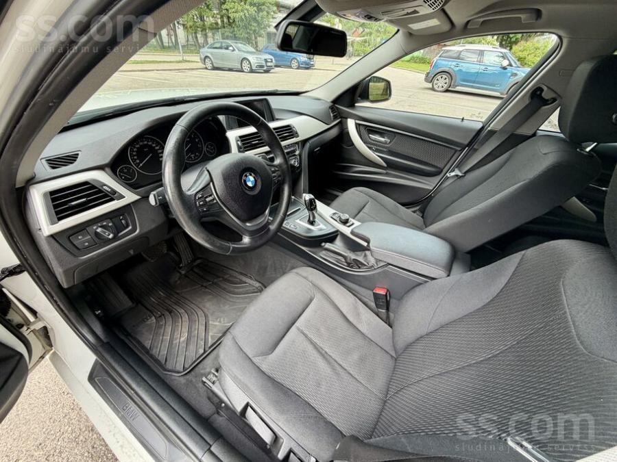 White BMW 318 2018 in Jurmala, with an engine capacity of 1.50 L and mileage of 171 thousand km for 12000 €, photo 10 on AUTOMOTO.COM.LV