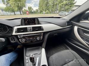 White BMW 318 2018 in Jurmala, with an engine capacity of 1.50 L and mileage of 171 thousand km for 12000 €, photo 13 on AUTOMOTO.COM.LV