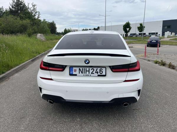 White BMW 318 2020 in Vilnius, with an engine capacity of 2.00 L and mileage of 185 thousand km for 21450 €, photo 6 on AUTOMOTO.COM.LV