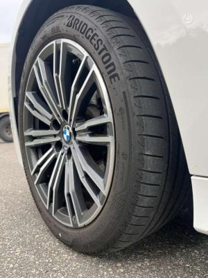 White BMW 318 2020 in Vilnius, with an engine capacity of 2.00 L and mileage of 185 thousand km for 21450 €, photo 11 on AUTOMOTO.COM.LV