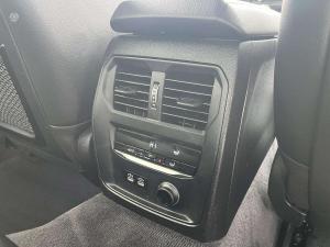 White BMW 318 2020 in Vilnius, with an engine capacity of 2.00 L and mileage of 185 thousand km for 21450 €, photo 23 on AUTOMOTO.COM.LV