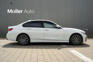 White BMW 318 2022 in Vilnius, with an engine capacity of 2.00 L and mileage of 33 thousand km for 32750 €, photo 8 on AUTOMOTO.COM.LV