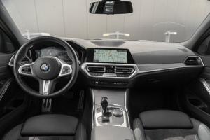 White BMW 318 2022 in Vilnius, with an engine capacity of 2.00 L and mileage of 33 thousand km for 32750 €, photo 21 on AUTOMOTO.COM.LV