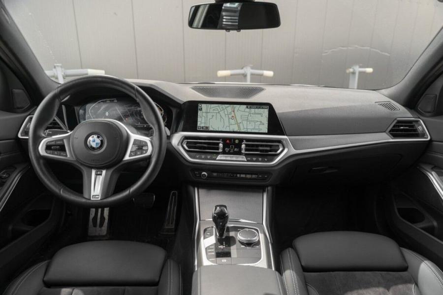 White BMW 318 2022 in Vilnius, with an engine capacity of 2.00 L and mileage of 33 thousand km for 32750 €, photo 21 on AUTOMOTO.COM.LV