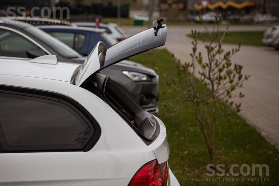 Balts BMW 318 2008 Jelgava, ar dzinēja tilpumu 2.00 L un nobraukumu 372 tūkst. km par 4500 €, foto 23 vietnē AUTOMOTO.COM.LV
