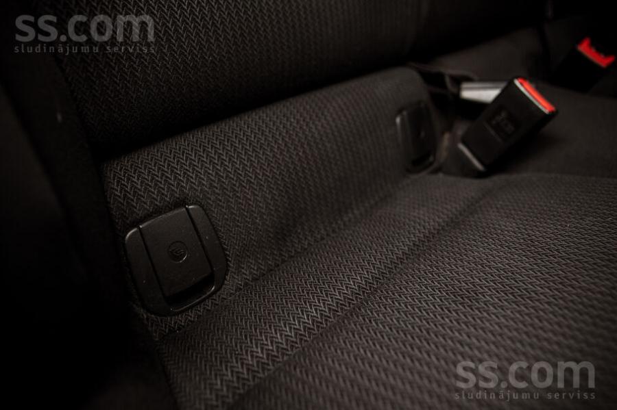 Balts BMW 318 2008 Jelgava, ar dzinēja tilpumu 2.00 L un nobraukumu 372 tūkst. km par 4500 €, foto 25 vietnē AUTOMOTO.COM.LV