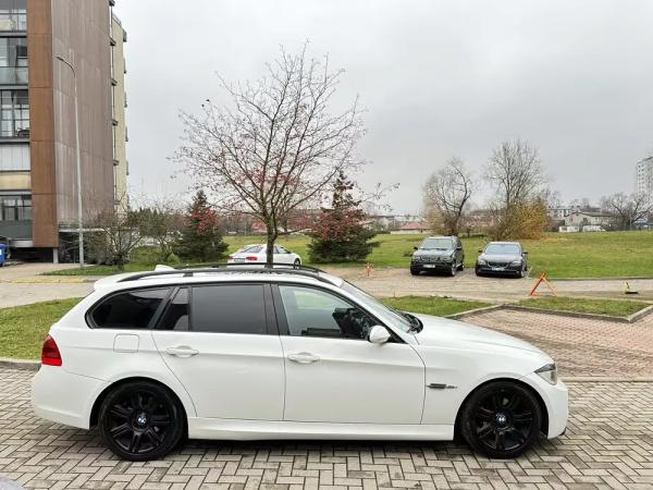 Balts BMW 318 2008 Rīga, ar dzinēja tilpumu 2.00 L un nobraukumu 252 tūkst. km par 3990 €, foto 4 vietnē AUTOMOTO.COM.LV