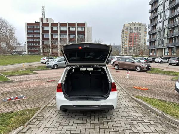 Balts BMW 318 2008 Rīga, ar dzinēja tilpumu 2.00 L un nobraukumu 252 tūkst. km par 3990 €, foto 8 vietnē AUTOMOTO.COM.LV