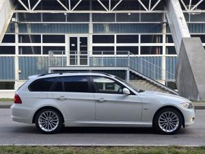 White BMW 318 2009 in Vilnius, with an engine capacity of 2.00 L and mileage of 348 thousand km for 3500 €, photo 4 on AUTOMOTO.COM.LV