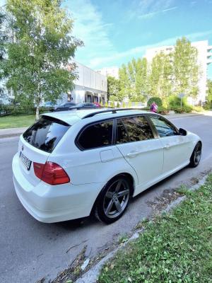 Белый БМВ 318 2009 в Рига, объемом двигателя 2.00 л и пробегом 428 тыс. км за 3500 €, фото 4 на AUTOMOTO.COM.LV