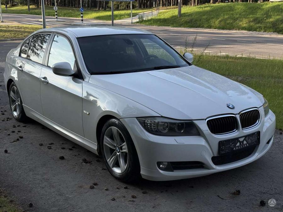 Balts BMW 318 2009 Utena, ar dzinēja tilpumu 2.00 L un nobraukumu 272 tūkst. km par 4990 €, foto 5 vietnē AUTOMOTO.COM.LV