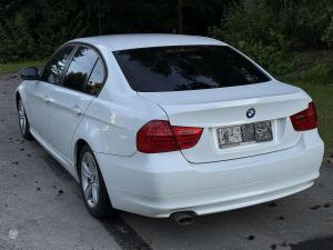 Balts BMW 318 2009 Utena, ar dzinēja tilpumu 2.00 L un nobraukumu 272 tūkst. km par 4990 €, foto 17 vietnē AUTOMOTO.COM.LV