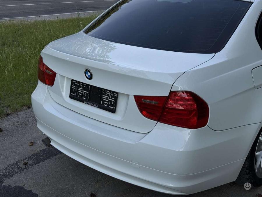 Balts BMW 318 2009 Utena, ar dzinēja tilpumu 2.00 L un nobraukumu 272 tūkst. km par 4990 €, foto 21 vietnē AUTOMOTO.COM.LV