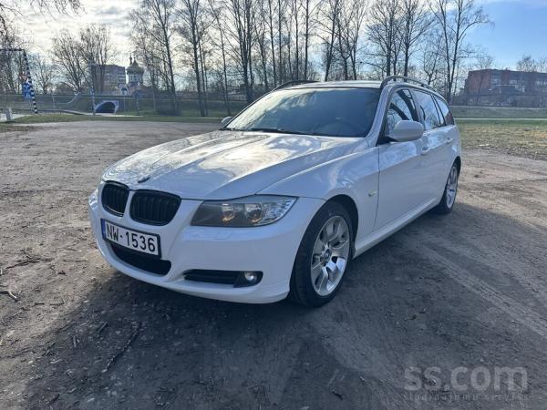 White BMW 318 2009 in Riga, with an engine capacity of 2.00 L and mileage of 278 thousand km for 3650 €, photo 1 on AUTOMOTO.COM.LV