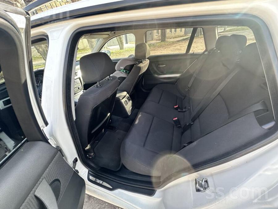 Balts BMW 318 2009 Rīga, ar dzinēja tilpumu 2.00 L un nobraukumu 278 tūkst. km par 3380 €, foto 7 vietnē AUTOMOTO.COM.LV