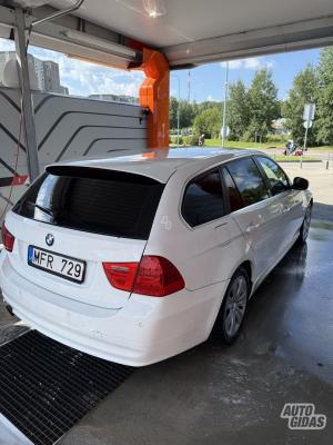 Balts BMW 318 2009 Alīta, ar dzinēja tilpumu 2.00 L un nobraukumu 300 tūkst. km par 3299 €, foto 3 vietnē AUTOMOTO.COM.LV