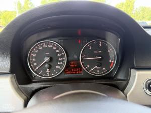 Balts BMW 318 2009 Alīta, ar dzinēja tilpumu 2.00 L un nobraukumu 300 tūkst. km par 3299 €, foto 10 vietnē AUTOMOTO.COM.LV