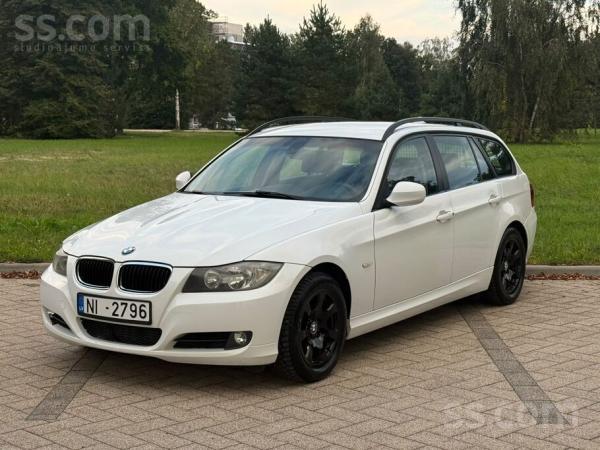 Белый БМВ 318 2009 в Рига, объемом двигателя 2.00 л и пробегом 309 тыс. км за 3590 €, фото 4 на AUTOMOTO.COM.LV
