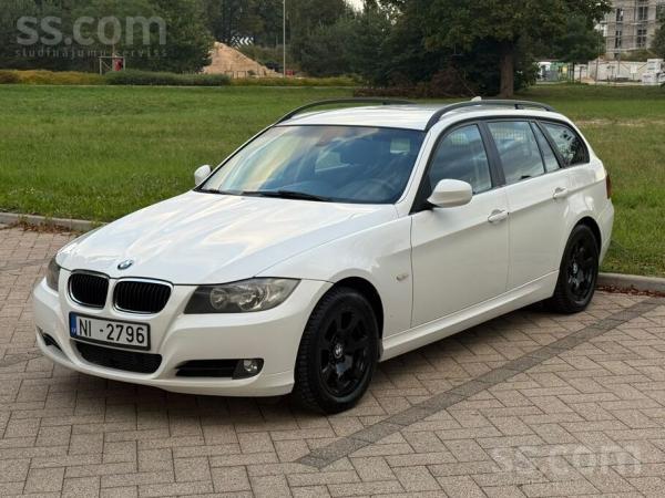 Белый БМВ 318 2009 в Рига, объемом двигателя 2.00 л и пробегом 309 тыс. км за 3590 €, фото 6 на AUTOMOTO.COM.LV
