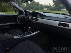 Balts BMW 318 2009 Rīga, ar dzinēja tilpumu 2.00 L un nobraukumu 309 tūkst. km par 3590 €, foto 13 vietnē AUTOMOTO.COM.LV