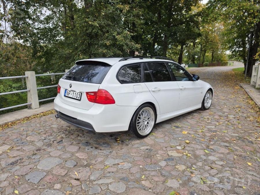 Balts BMW 318 2009 Saldus, ar dzinēja tilpumu 2.00 L un nobraukumu 318 tūkst. km par 5950 €, foto 4 vietnē AUTOMOTO.COM.LV