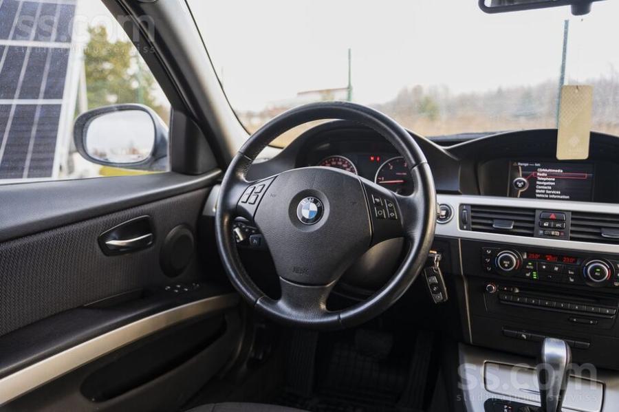 Balts BMW 318 2010 Rīga, ar dzinēja tilpumu 2.00 L un nobraukumu 427 tūkst. km par 5690 €, foto 12 vietnē AUTOMOTO.COM.LV