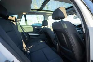 White BMW 318 2010 in Liepaja, with an engine capacity of 2.00 L and mileage of 288 thousand km for 6850 €, photo 15 on AUTOMOTO.COM.LV