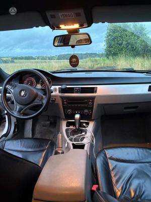 Balts BMW 318 2010 Viļņa, ar dzinēja tilpumu 0.11 L un nobraukumu 354 tūkst. km par 2500 €, foto 5 vietnē AUTOMOTO.COM.LV