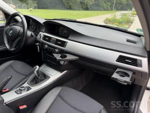 Balts BMW 318 2010 Rīga, ar dzinēja tilpumu 2.00 L un nobraukumu 290 tūkst. km par 5790 €, foto 23 vietnē AUTOMOTO.COM.LV