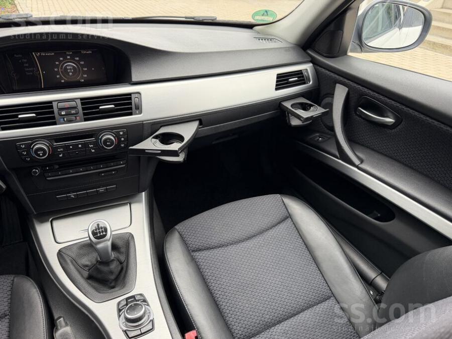 Balts BMW 318 2010 Rīga, ar dzinēja tilpumu 2.00 L un nobraukumu 290 tūkst. km par 5790 €, foto 25 vietnē AUTOMOTO.COM.LV