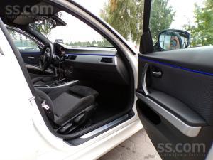 White BMW 318 2010 in Riga, with an engine capacity of 1.80 L and mileage of 262 thousand km for 7150 €, photo 13 on AUTOMOTO.COM.LV