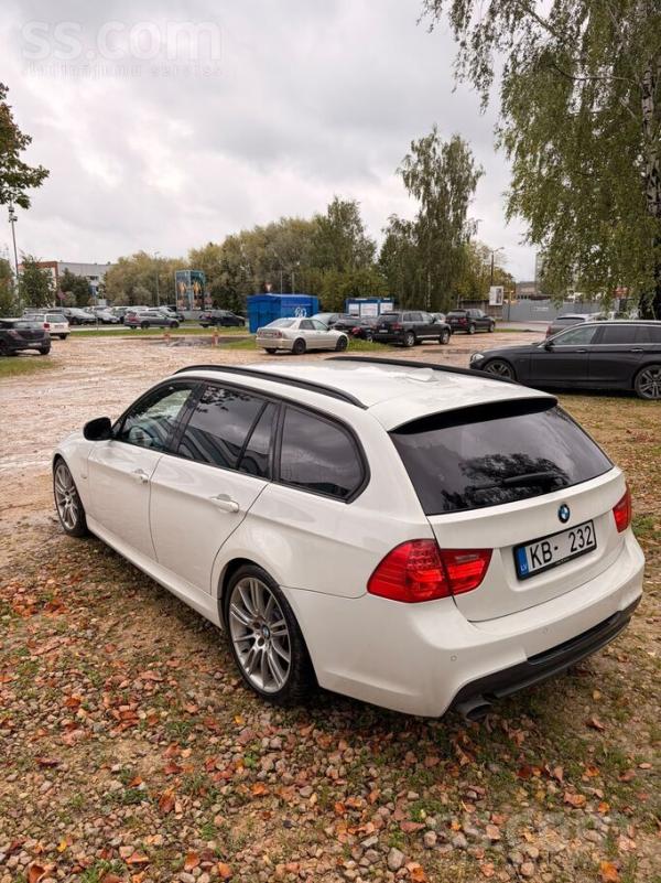 Balts BMW 318 2010 Tukums, ar dzinēja tilpumu 2.00 L un nobraukumu 258 tūkst. km par 5999 €, foto 3 vietnē AUTOMOTO.COM.LV