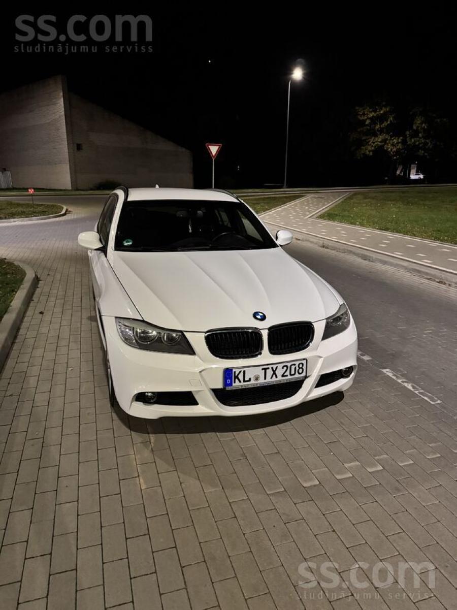 White BMW 318 2011 in Rezekne, with an engine capacity of 2.00 L and mileage of 297 thousand km for 3750 €, photo 2 on AUTOMOTO.COM.LV