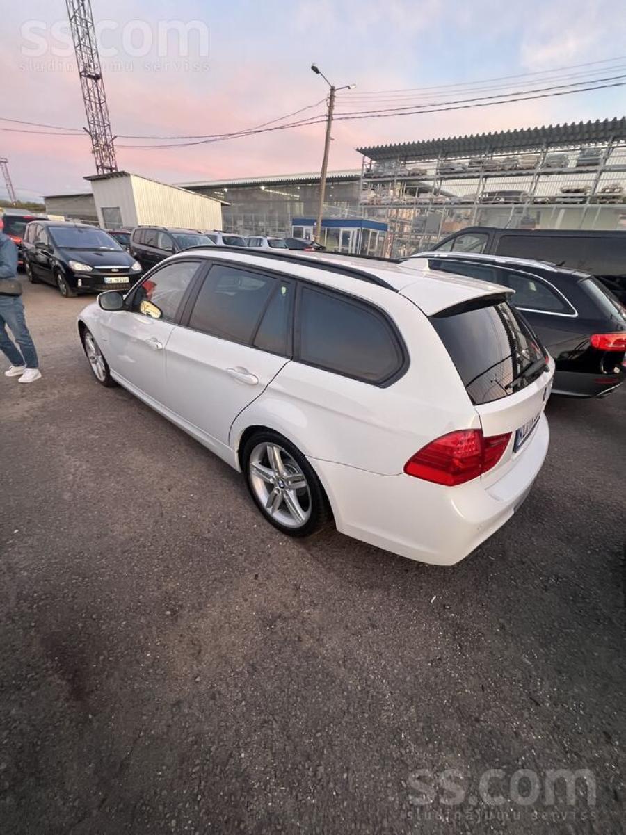 White BMW 318 2011 in Rezekne, with an engine capacity of 2.00 L and mileage of 297 thousand km for 3750 €, photo 4 on AUTOMOTO.COM.LV