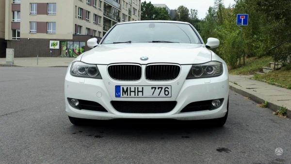 Balts BMW 318 2011 Viļņa, ar dzinēja tilpumu 2.00 L un nobraukumu 318 tūkst. km par 1950 €, foto 1 vietnē AUTOMOTO.COM.LV