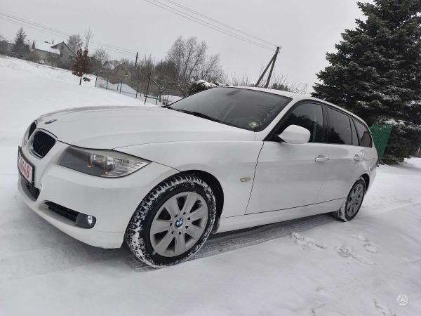 White BMW 318 2011 in Kaunas, with an engine capacity of 2.00 L and mileage of 275 thousand km for 3400 €, photo 1 on AUTOMOTO.COM.LV