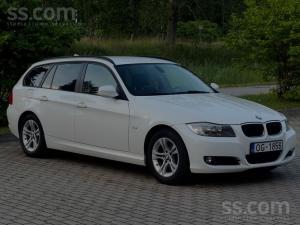 White BMW 318 2011 in Tukums, with an engine capacity of 2.00 L and mileage of 272 thousand km for 4500 €, photo 4 on AUTOMOTO.COM.LV