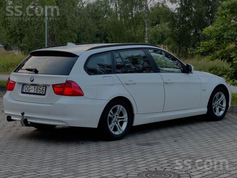 White BMW 318 2011 in Tukums, with an engine capacity of 2.00 L and mileage of 272 thousand km for 4500 €, photo 6 on AUTOMOTO.COM.LV