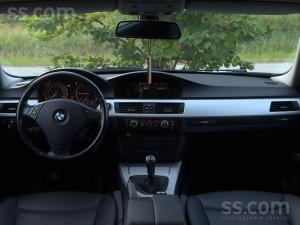 White BMW 318 2011 in Tukums, with an engine capacity of 2.00 L and mileage of 272 thousand km for 4500 €, photo 10 on AUTOMOTO.COM.LV