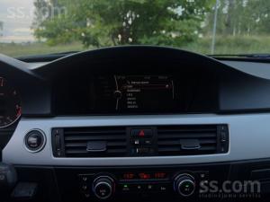 White BMW 318 2011 in Tukums, with an engine capacity of 2.00 L and mileage of 272 thousand km for 4500 €, photo 14 on AUTOMOTO.COM.LV
