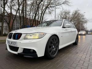 White BMW 318 2011 in Kaunas, with an engine capacity of 2.00 L and mileage of 300 thousand km for 5000 €, photo  on AUTOMOTO.COM.LV