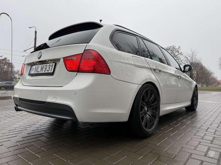 Balts BMW 318 2011 Kauņa, ar dzinēja tilpumu 2.00 L un nobraukumu 300 tūkst. km par 5000 €, foto 4 vietnē AUTOMOTO.COM.LV