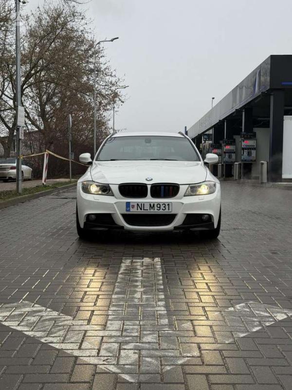 White BMW 318 2011 in Kaunas, with an engine capacity of 2.00 L and mileage of 300 thousand km for 5000 €, photo 10 on AUTOMOTO.COM.LV