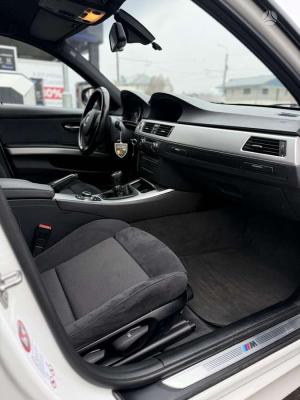 Balts BMW 318 2011 Kauņa, ar dzinēja tilpumu 2.00 L un nobraukumu 300 tūkst. km par 5000 €, foto 19 vietnē AUTOMOTO.COM.LV