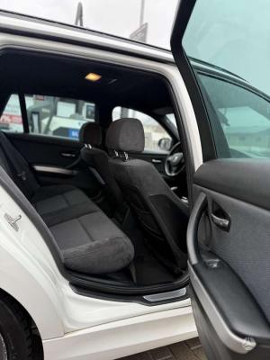 Balts BMW 318 2011 Kauņa, ar dzinēja tilpumu 2.00 L un nobraukumu 300 tūkst. km par 5000 €, foto 20 vietnē AUTOMOTO.COM.LV