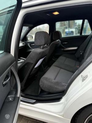 Balts BMW 318 2011 Kauņa, ar dzinēja tilpumu 2.00 L un nobraukumu 300 tūkst. km par 5000 €, foto 21 vietnē AUTOMOTO.COM.LV