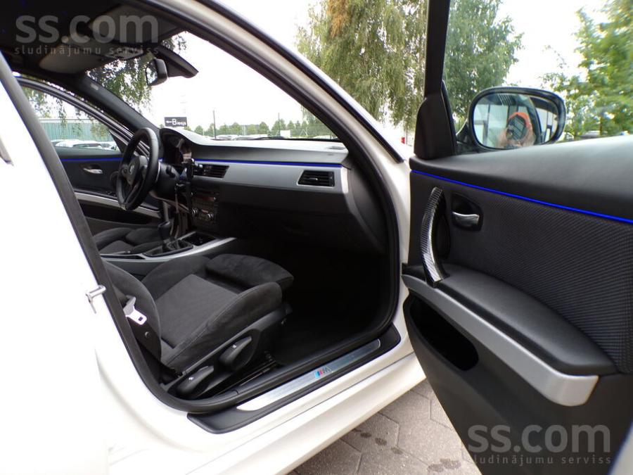 Balts BMW 318 2011 Rīga, ar dzinēja tilpumu 2.00 L un nobraukumu 262 tūkst. km par 7150 €, foto 14 vietnē AUTOMOTO.COM.LV