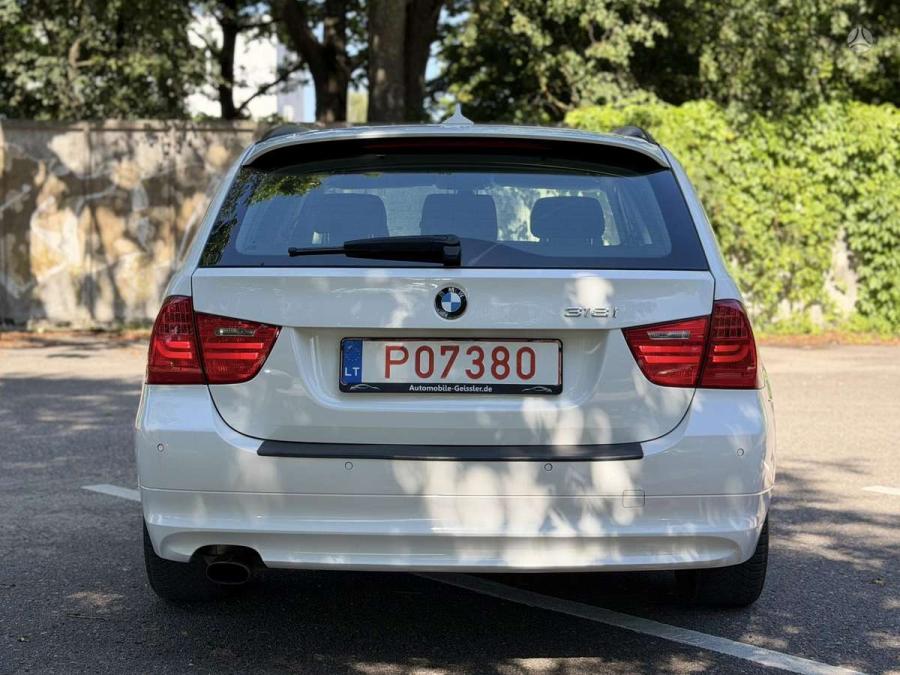 Balts BMW 318 2011 Alīta, ar dzinēja tilpumu 2.00 L un nobraukumu 249 tūkst. km par 4600 €, foto 6 vietnē AUTOMOTO.COM.LV