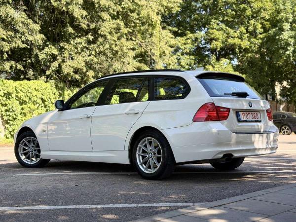 Balts BMW 318 2011 Alīta, ar dzinēja tilpumu 2.00 L un nobraukumu 249 tūkst. km par 4600 €, foto 7 vietnē AUTOMOTO.COM.LV